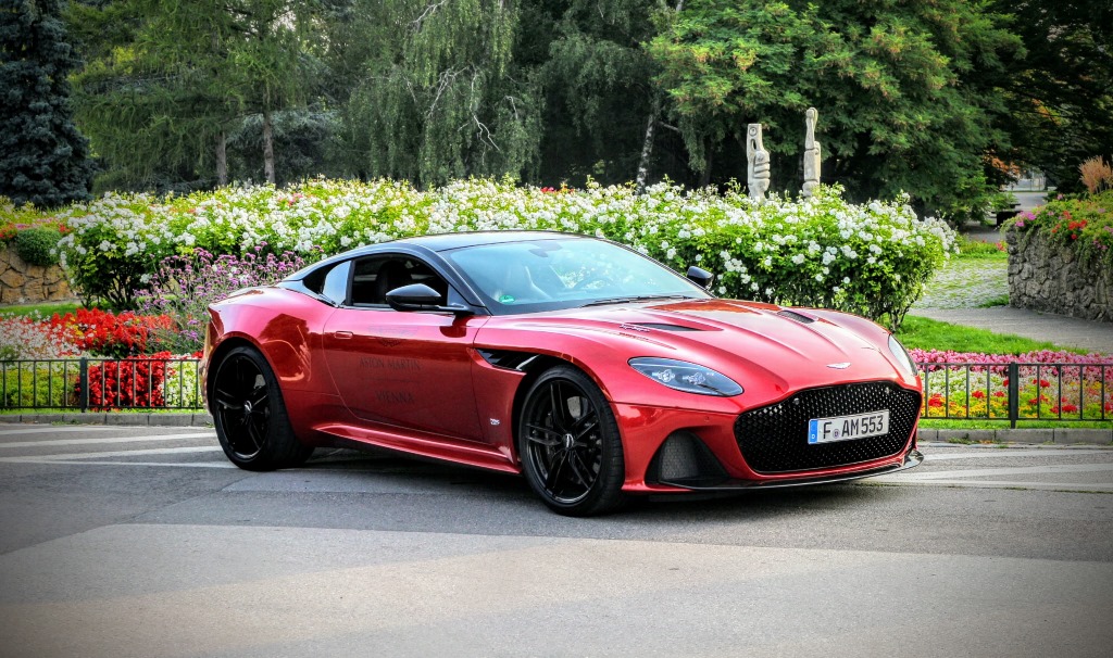 Aston Martin DBS Superleggera – superleichte Brutalität | Andreas Icha ...